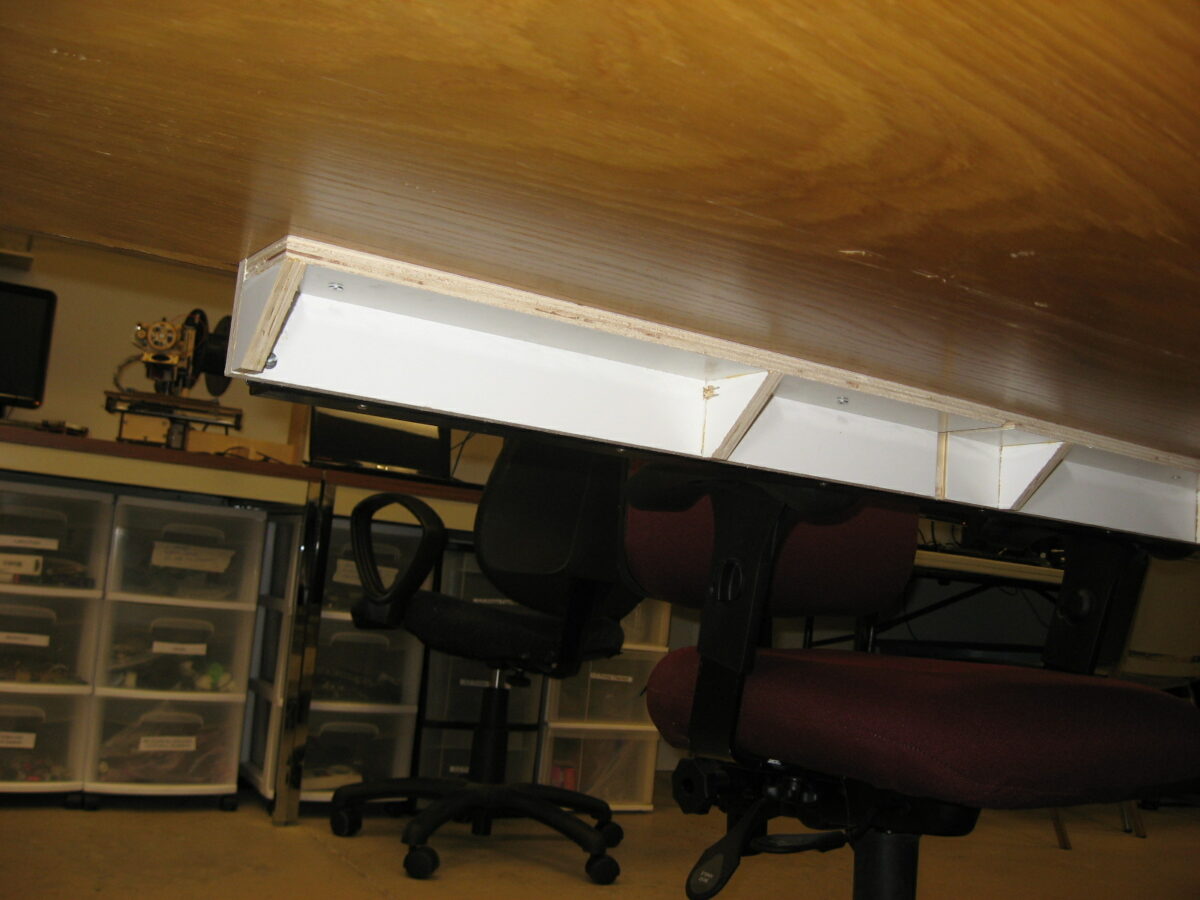 New! Power strips mounted to tables. - Melbourne Makerspace