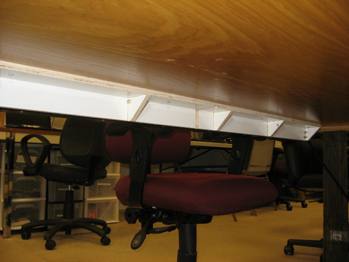 New! Power strips mounted to tables. - Melbourne Makerspace