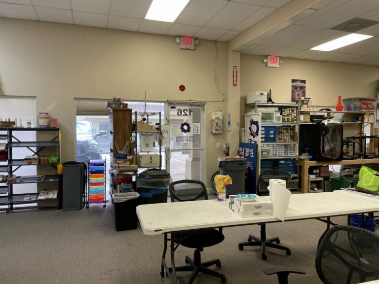 Classroom Before and After - Melbourne Makerspace